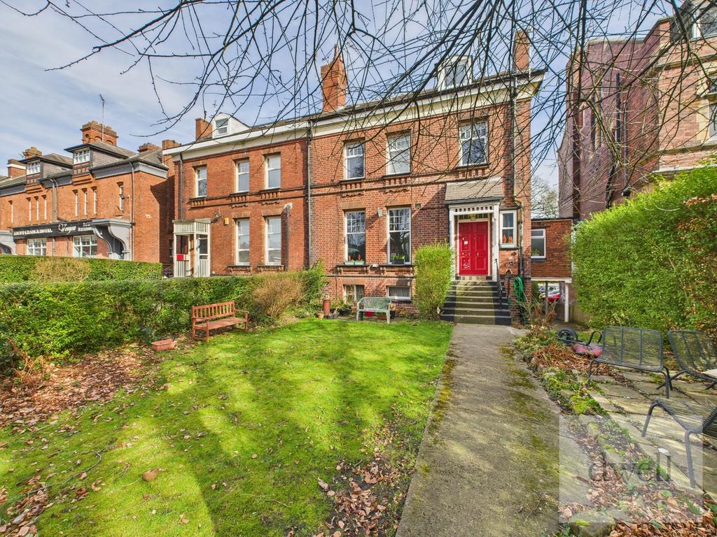 Otley Road, Leeds, LS16 2 bed flat for sale - £225,000