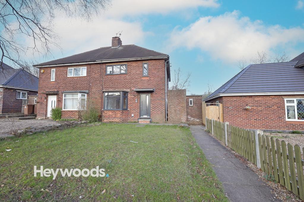 Hilton Road, Stoke-on-Trent... 3 bed semi-detached house - £1,600 pcm ...