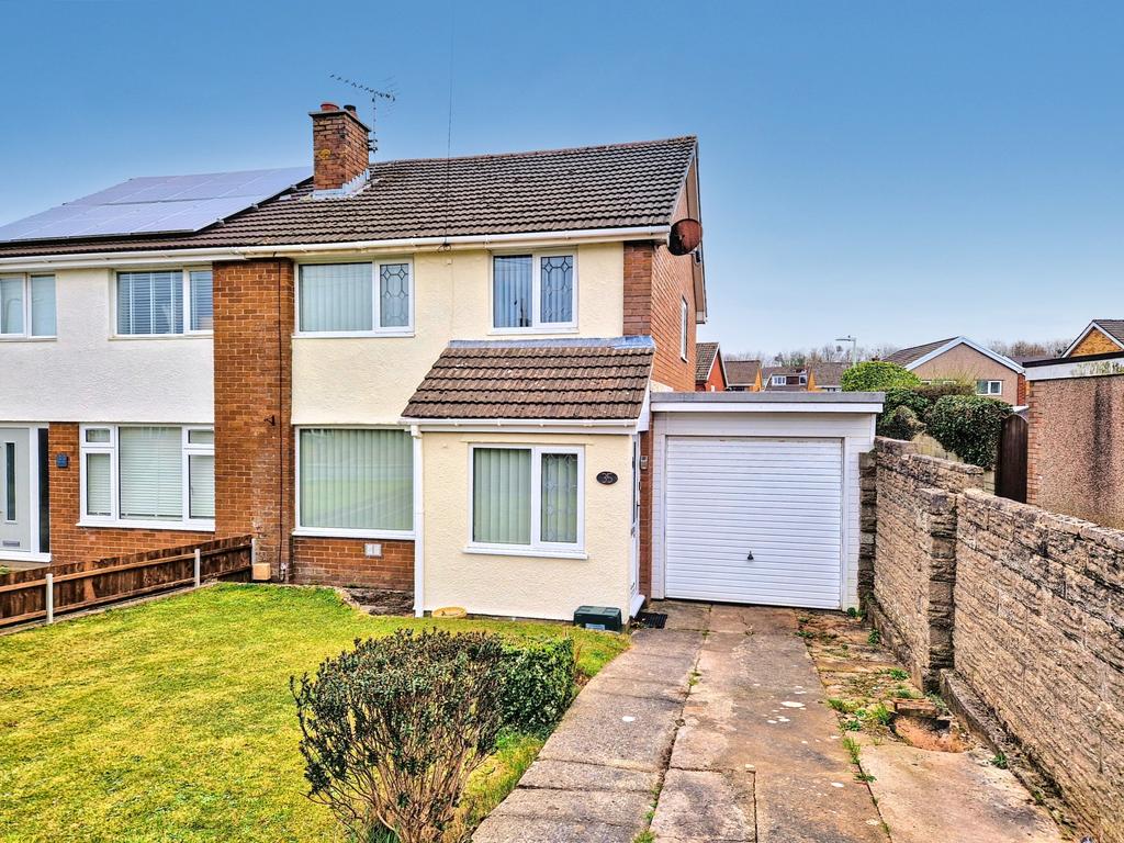 WOODLAND PLACE, NORTH CORNELLY, CF33 4EW 3 bed semi-detached house for ...