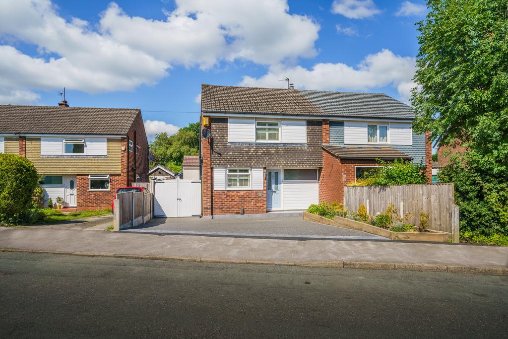 The Turnpike, Marple 3 bed semi-detached house - £450,000