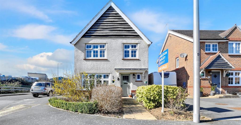 Corrib Road, Nuneaton CV10 3 bed detached house for sale - £272,500