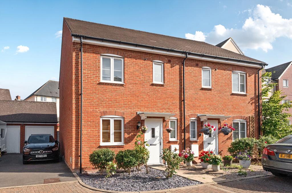 Kimmeridge Road, Cumnor, Oxford 3 bed semi-detached house - £425,000