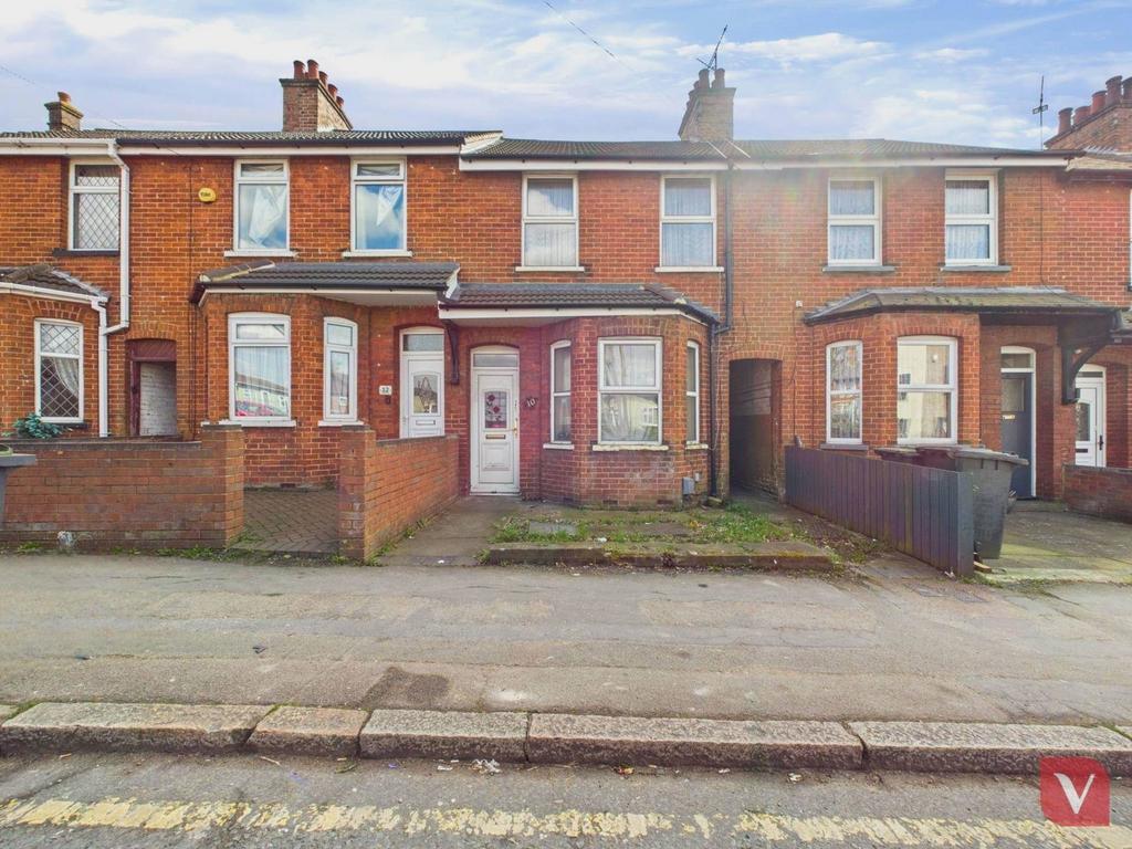 Limbury Road, Luton LU3 3 bed terraced house for sale - £275,000