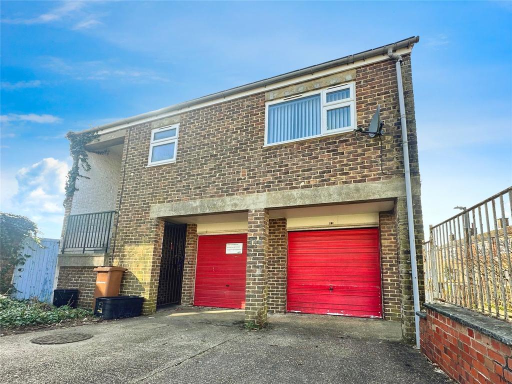 Willowfield, Harlow, Essex 1 bed apartment - £150,000