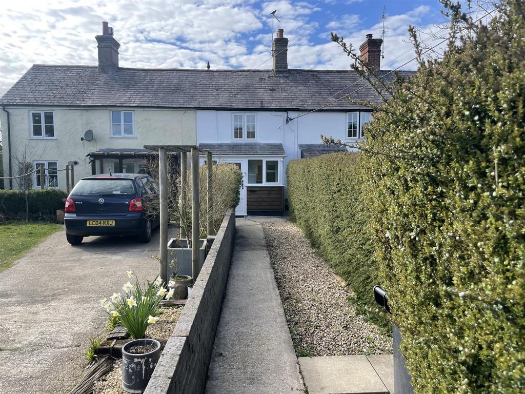 Littledown, Shaftesbury SP7 1 bed terraced house - £850 pcm (£196 pw)