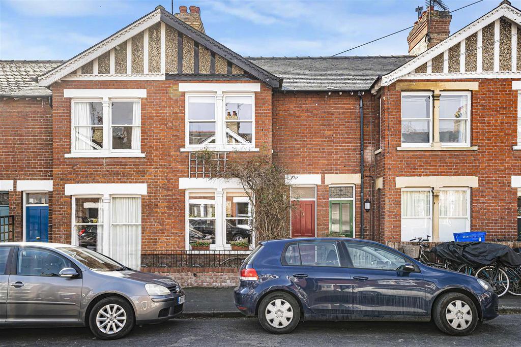 Marlowe Road, Cambridge CB3 3 bed terraced house for sale - £975,000
