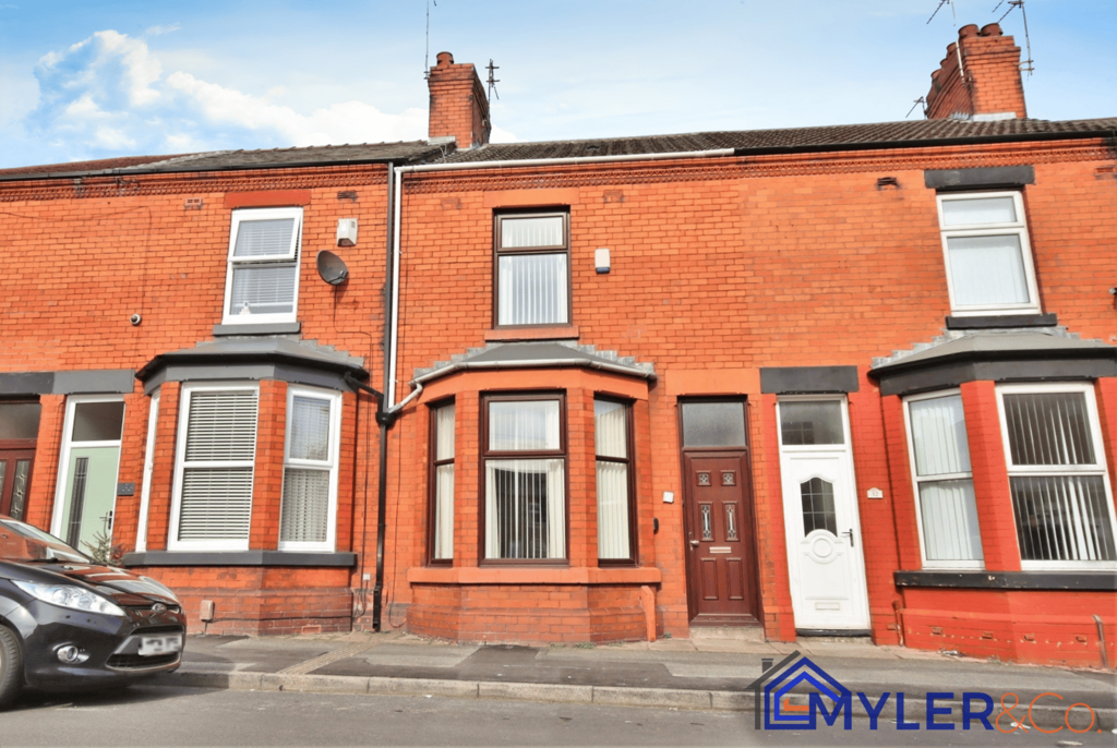 Park Road, Widnes, WA8 3 bed terraced house for sale - £140,000