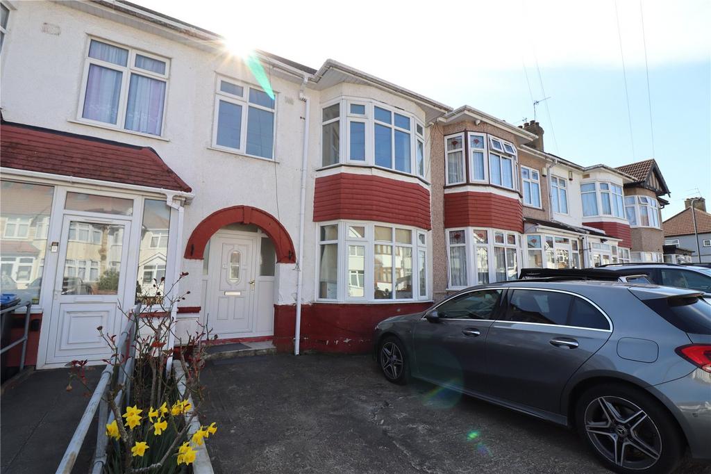 Fairway Avenue, London NW9 3 bed terraced house - £2,200 pcm (£508 pw)