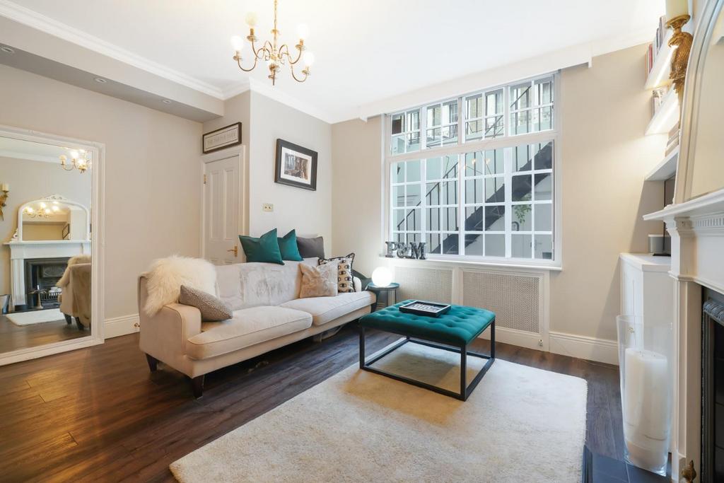 Moreton Terrace, Pimlico 1 bed apartment - £2,500 pcm (£577 pw)