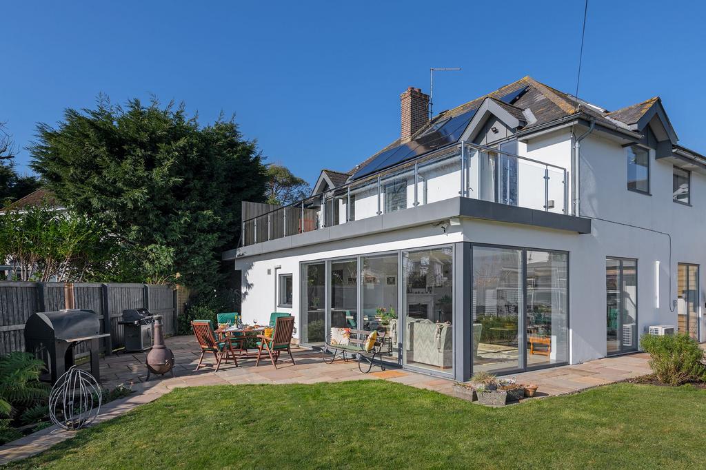 2 Yorke Road, Dartmouth, Devon 4 bed semi-detached house - £950,000