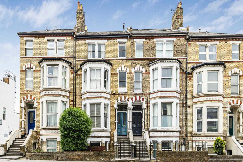Battersea Rise, London SW11 3 bed flat for sale - £800,000
