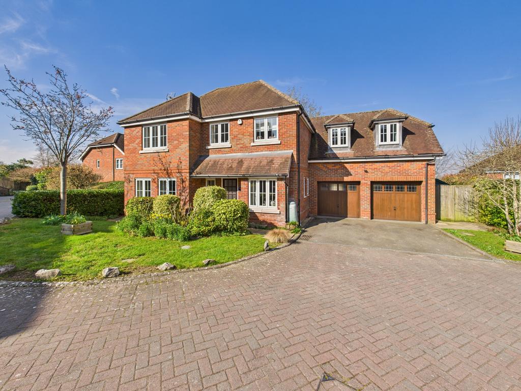 Princes Risborough HP27 4 bed detached house - £825,000
