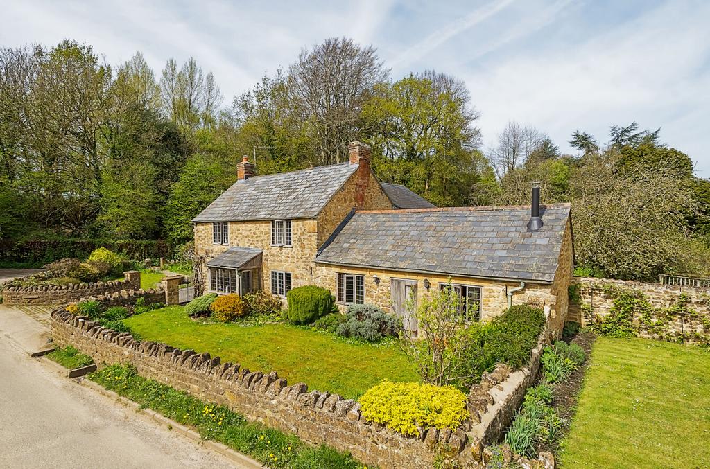 Compton Durville, South Petherton, TA13 4 bed detached house - £695,000