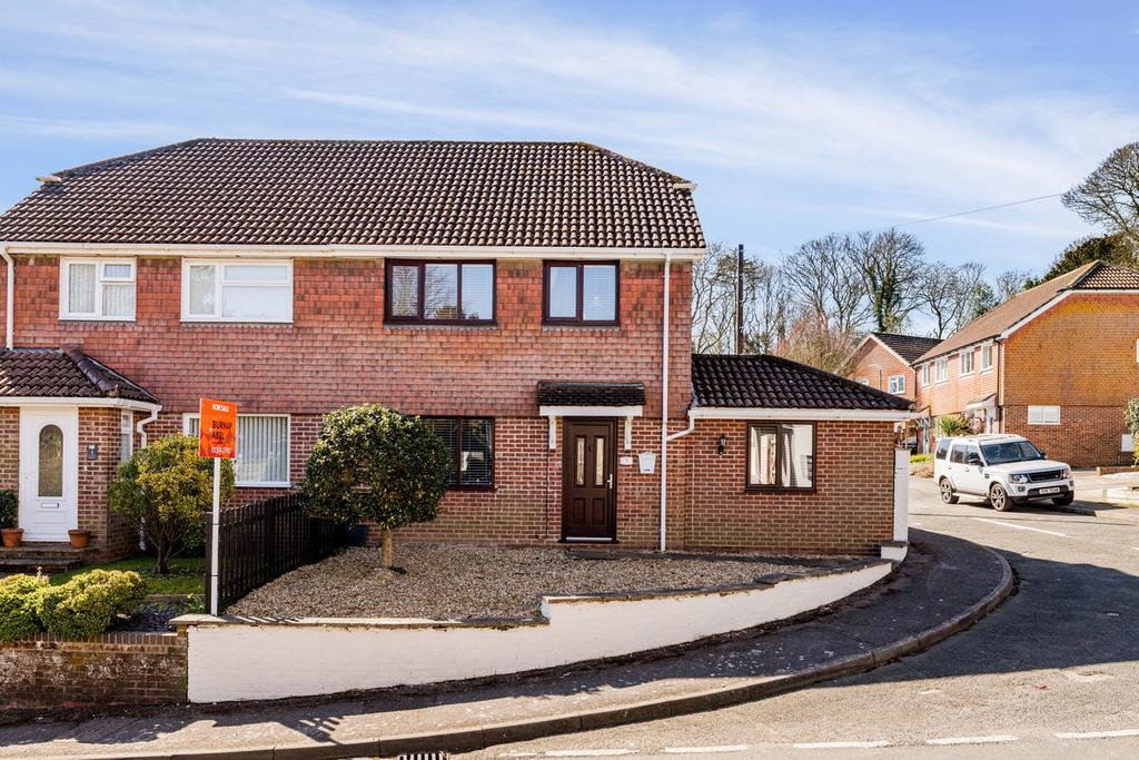 Forge Close, Eythorne, Dover, CT15 3 bed semi-detached house for sale ...
