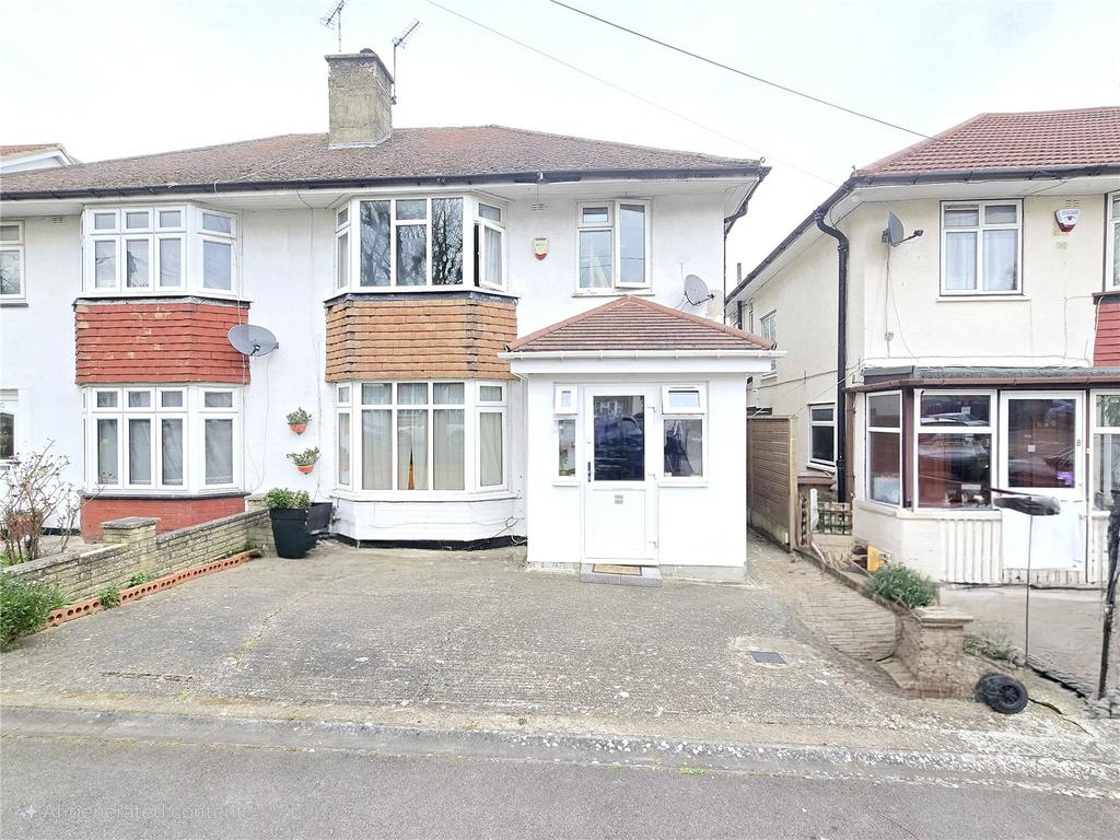 Cullington Close, Harrow HA3 4 bed semi-detached house - £2,500 pcm (£ ...