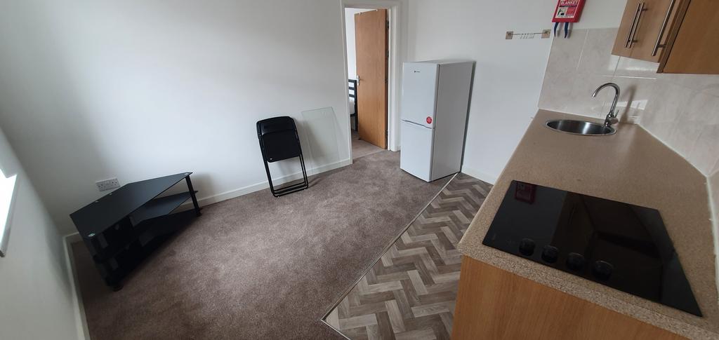F7, 1 West Luton Place, Adamsdown 1 bed flat to rent - £895 pcm (£207 pw)
