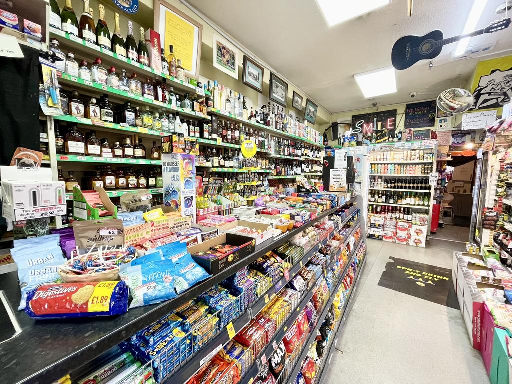 new-cross-road-london-se14-convenience-store-120-000