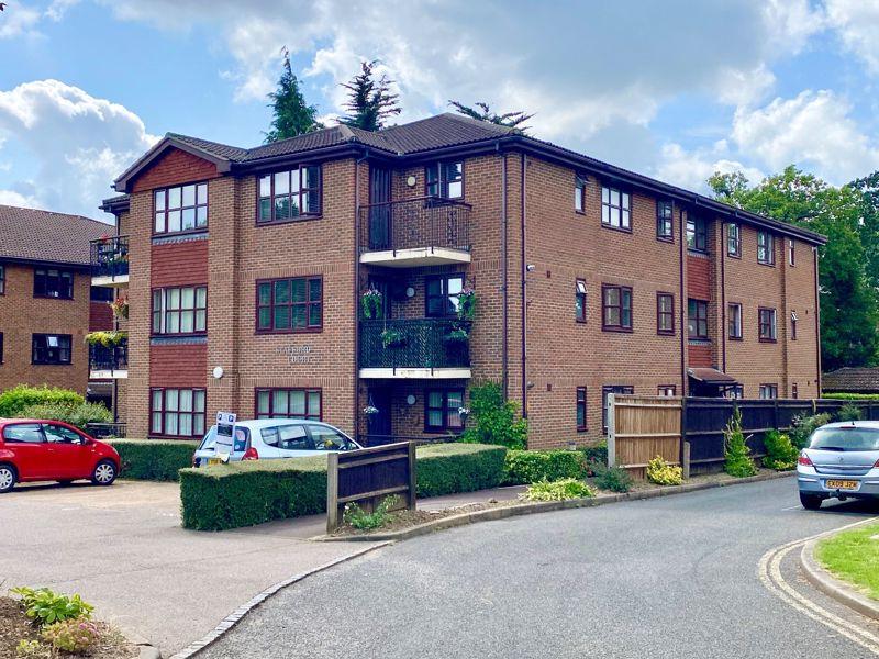 Stafford Court, Parkhill Road 2 bed flat for sale - £375,000