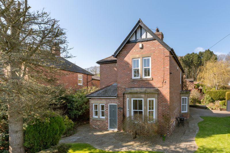 Weatherburn House, Lintzford Road... 4 bed detached house - £625,000