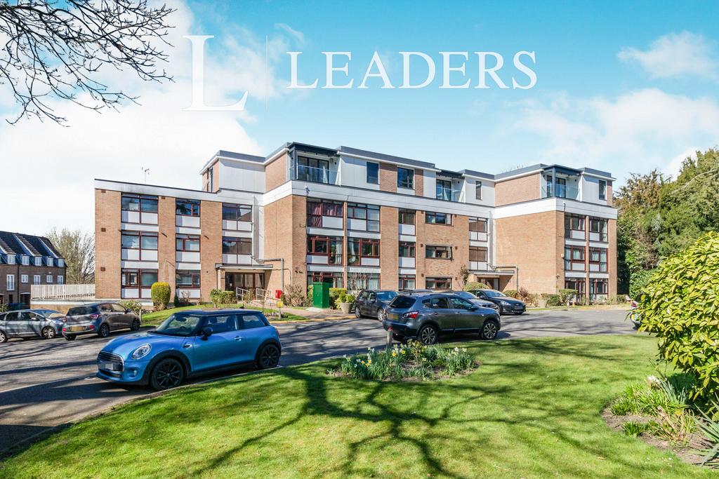 Beechcroft Manor, Weybridge, KT13 2 bed property - £1,550 pcm (£358 pw)