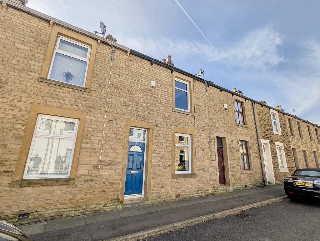 George Street, Clitheroe, BB7 1BU 2 bed terraced house for sale - £180,000