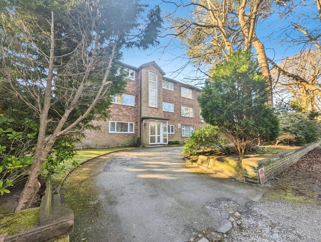 Holme Road, Greater Manchester M20 2 bed apartment - £1,400 pcm (£323 pw)