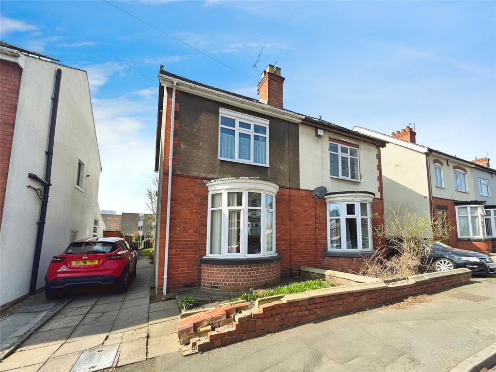 Victoria Road, Wolverhampton WV11 2 bed semi-detached house - £150,000