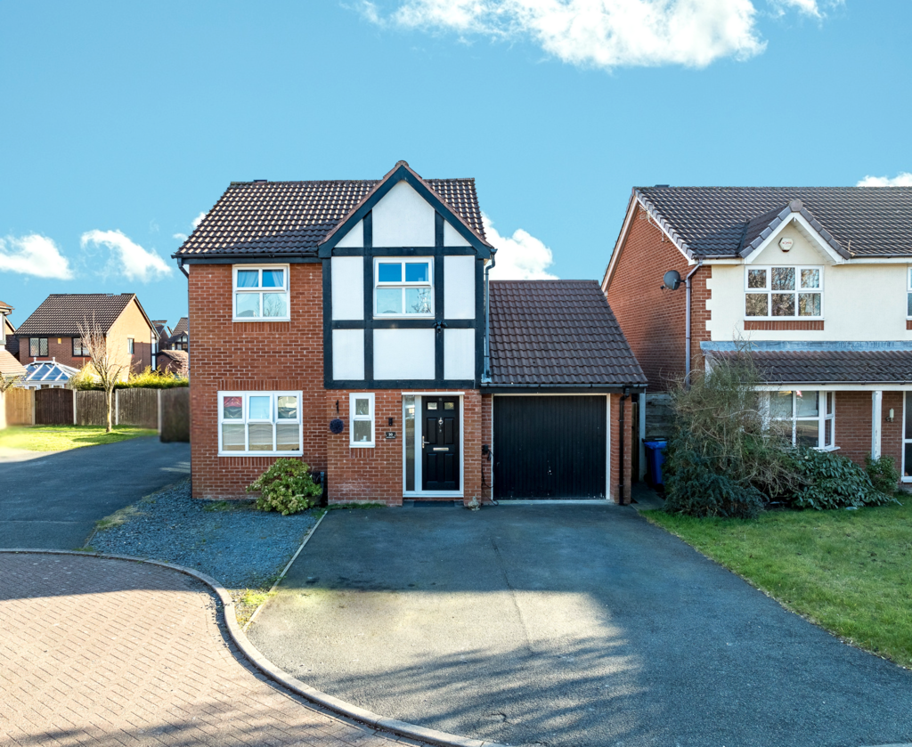 Great Sankey, Warrington WA5 4 bed detached house - £396,000