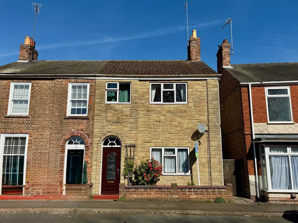 Albert Walk, Holbeach 3 bed semi-detached house - £164,995