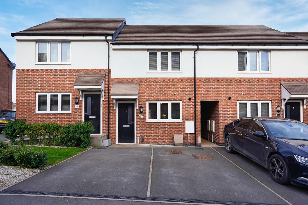 Renshaw Drive, Gedling, Nottingham 2 bed terraced house - £220,000