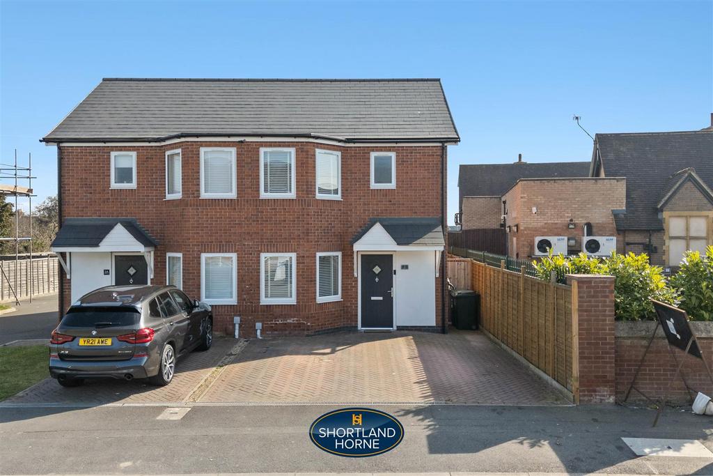 Dennis Road, Wyken, Coventry, CV2 3HN 3 bed semi-detached house for ...