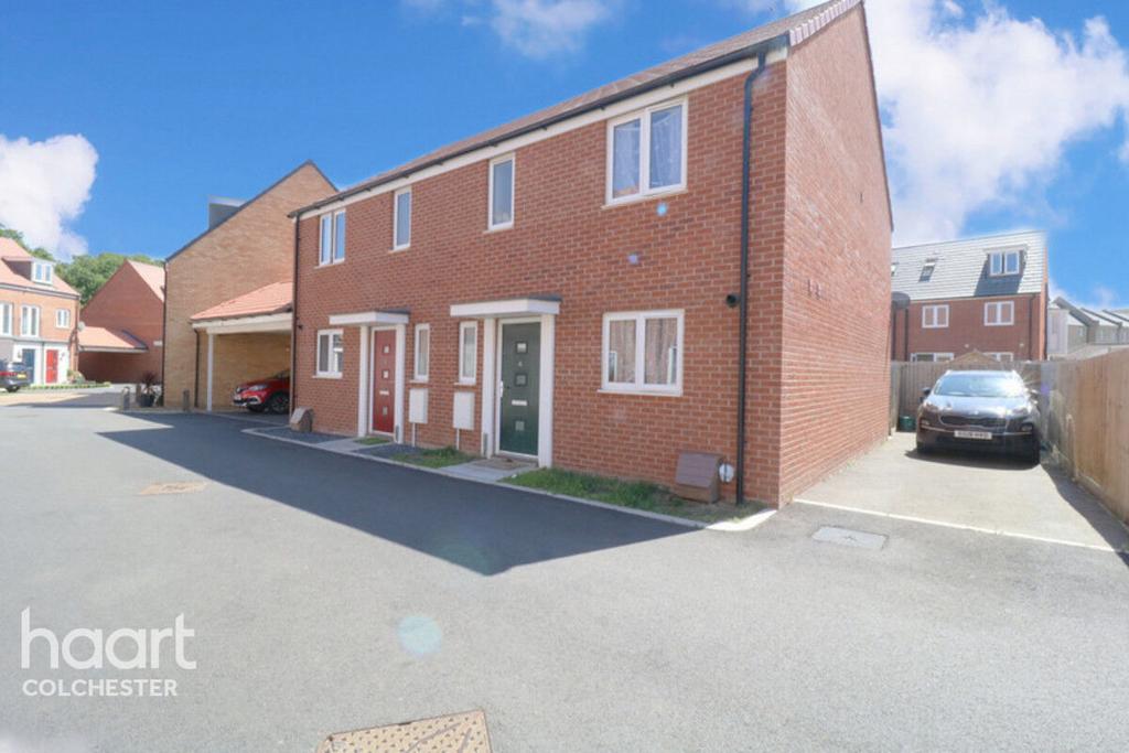 Culture Close, Colchester 3 bed semi-detached house for sale - £315,000