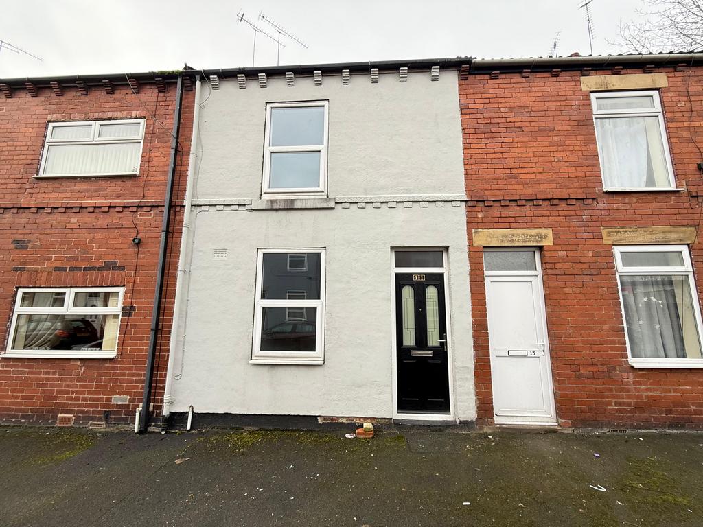 Pontefract Terrace, Hemsworth WF9 3 bed terraced house - £900 pcm (£208 pw)