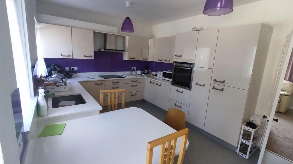 Harrington Lane, Exeter EX4 3 bed semi-detached house - £1,450 pcm (£ ...