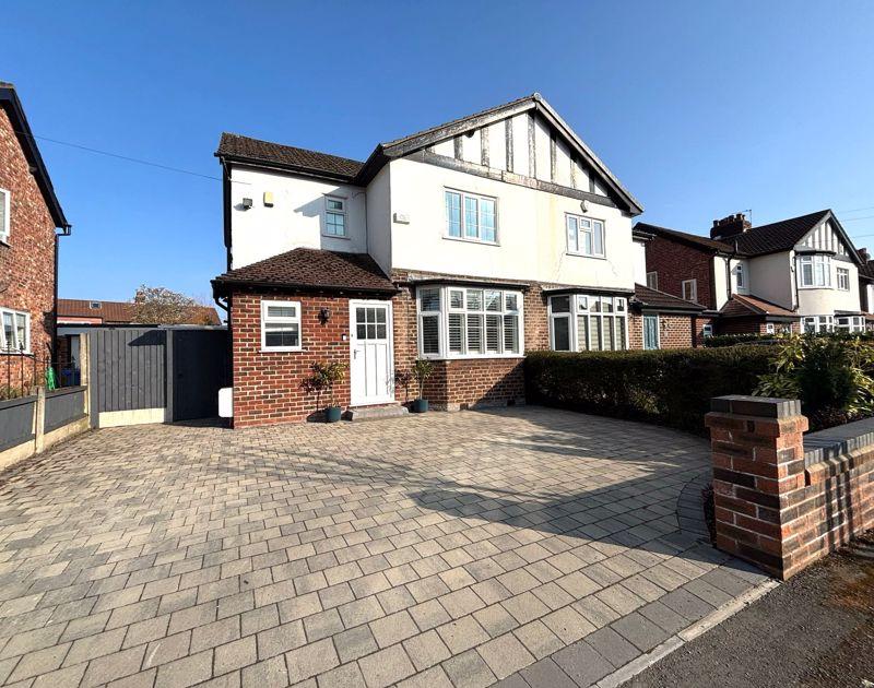 Foxhall Road, Altrincham WA15 3 bed semi-detached house for sale - £550,000