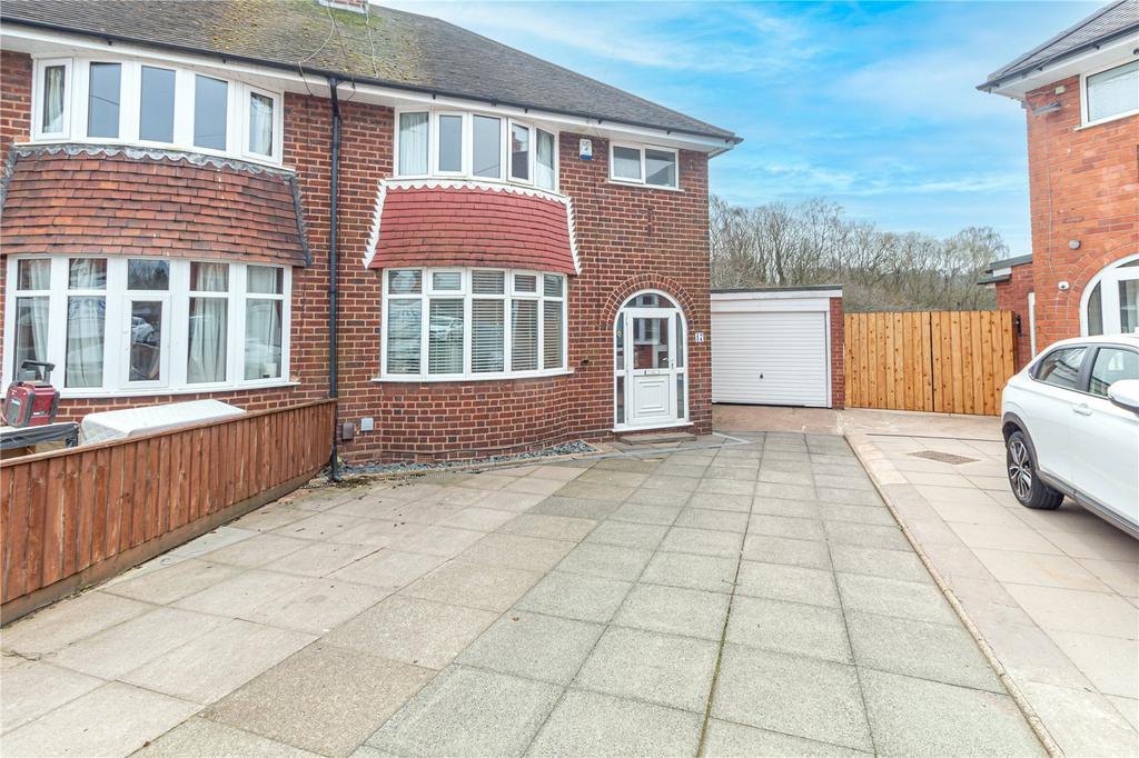 The Grove, Cofton Hackett... 3 bed semi-detached house - £385,000