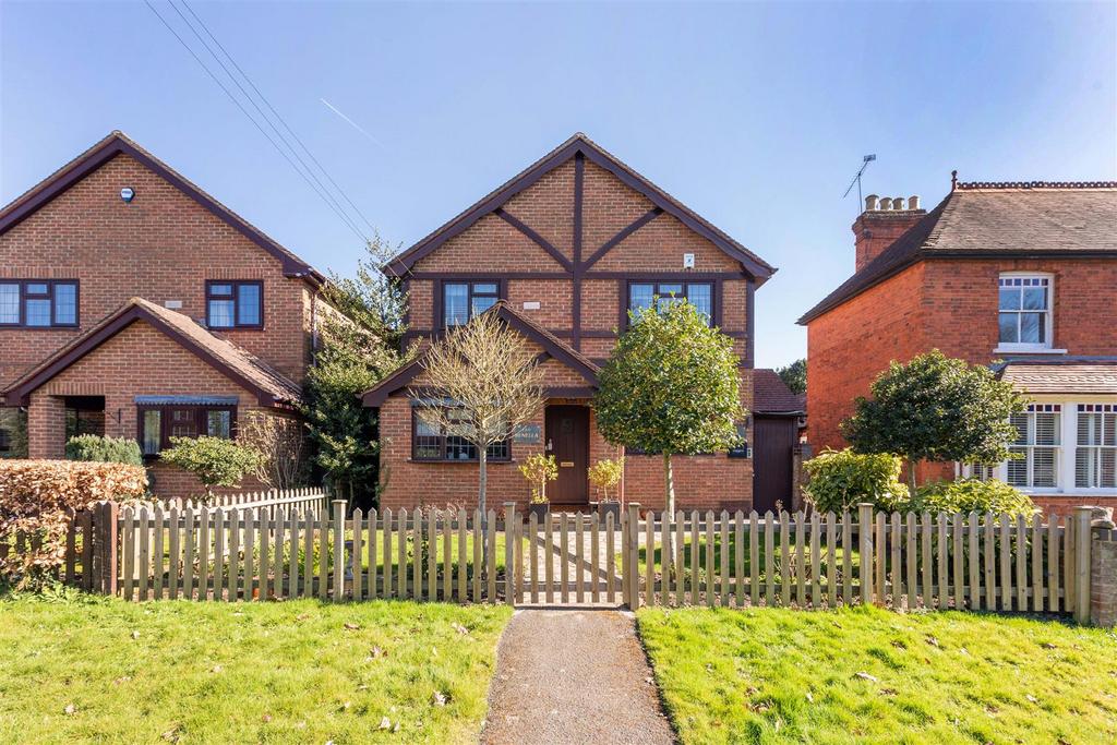 All Saints Avenue, Maidenhead 3 bed detached house - £1,200,000