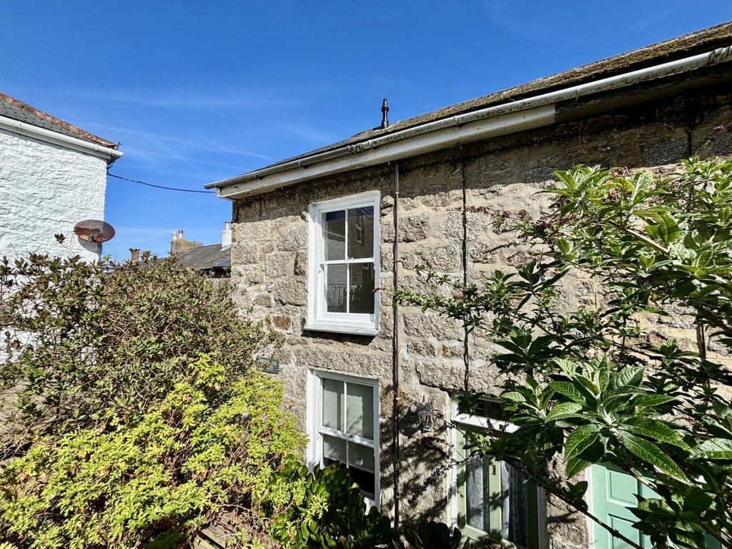Ebenezer Place, Newlyn, TR18 5ER 2 bed end of terrace house - £200,000