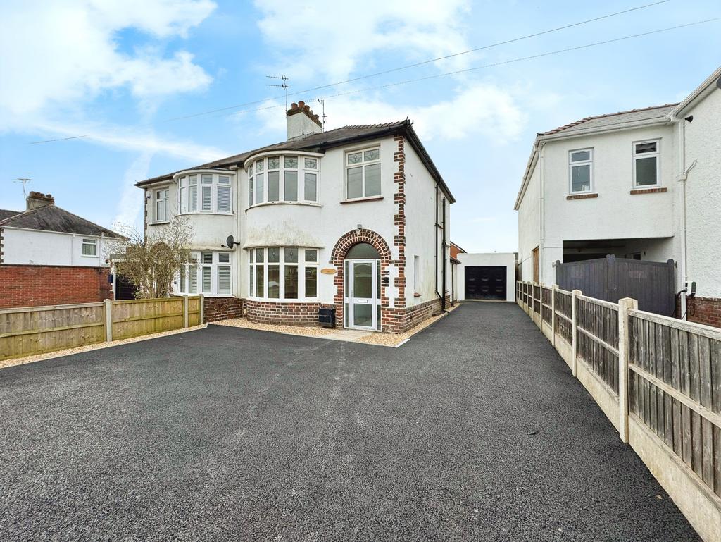 Catsash Road, Langstone, Newport 3 bed house to rent - £1,200 pcm (£277 pw)