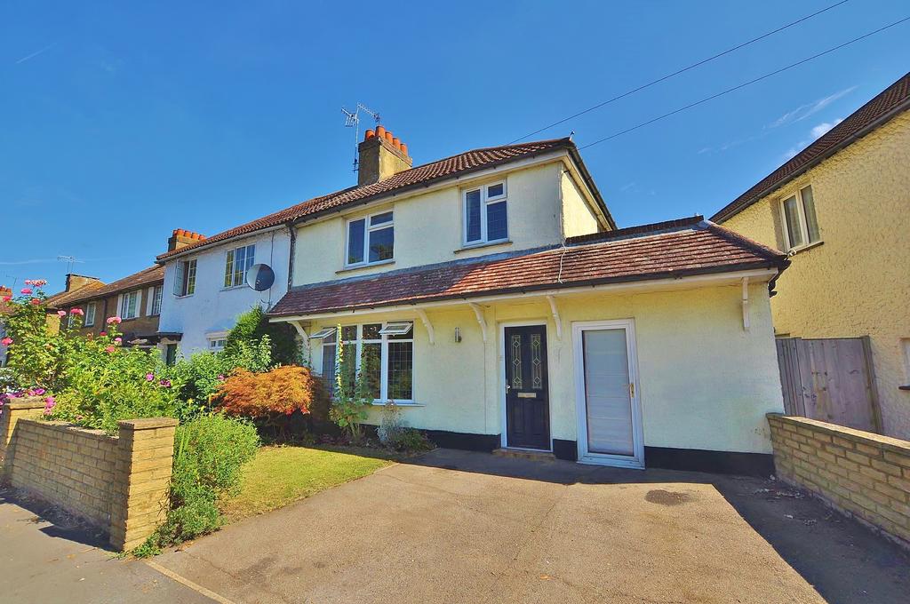 Woking Road, Guildford, Surrey, GU1 3 bed semi-detached house to rent ...