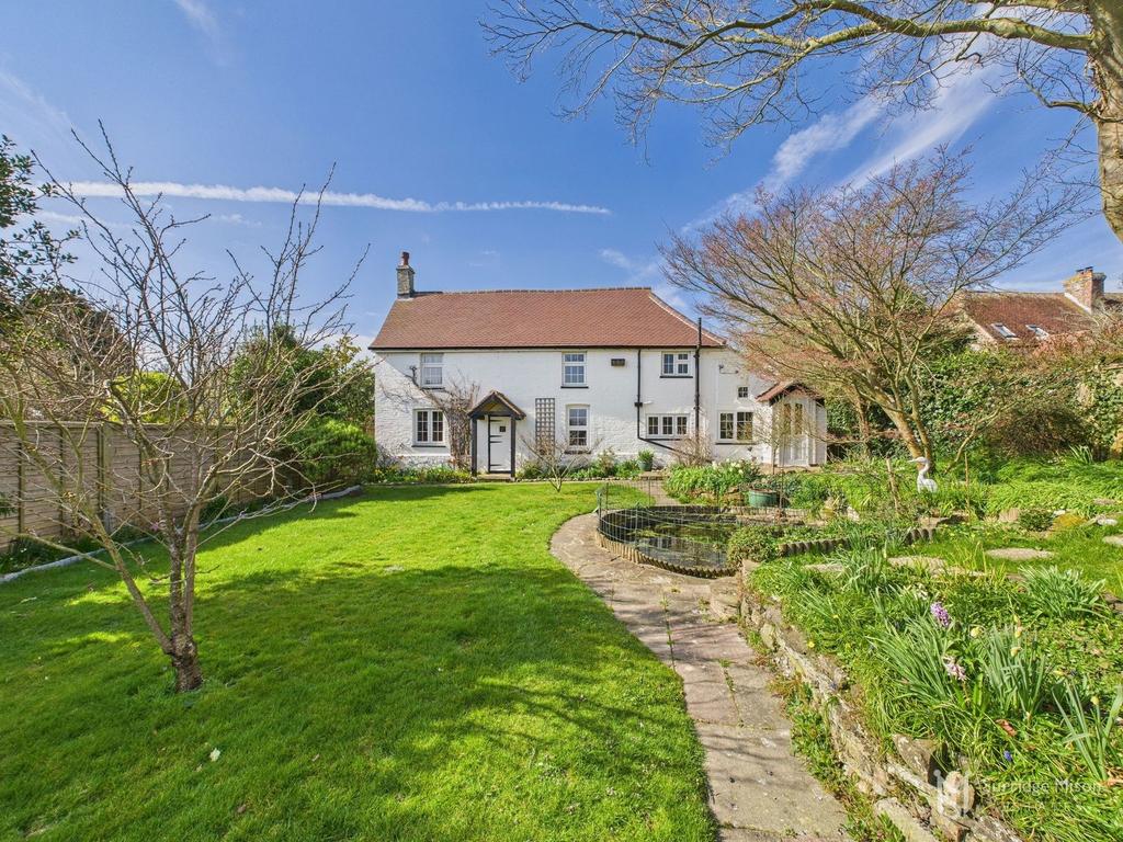 Hankham Street, Pevensey BN24 3 bed detached house - £525,000