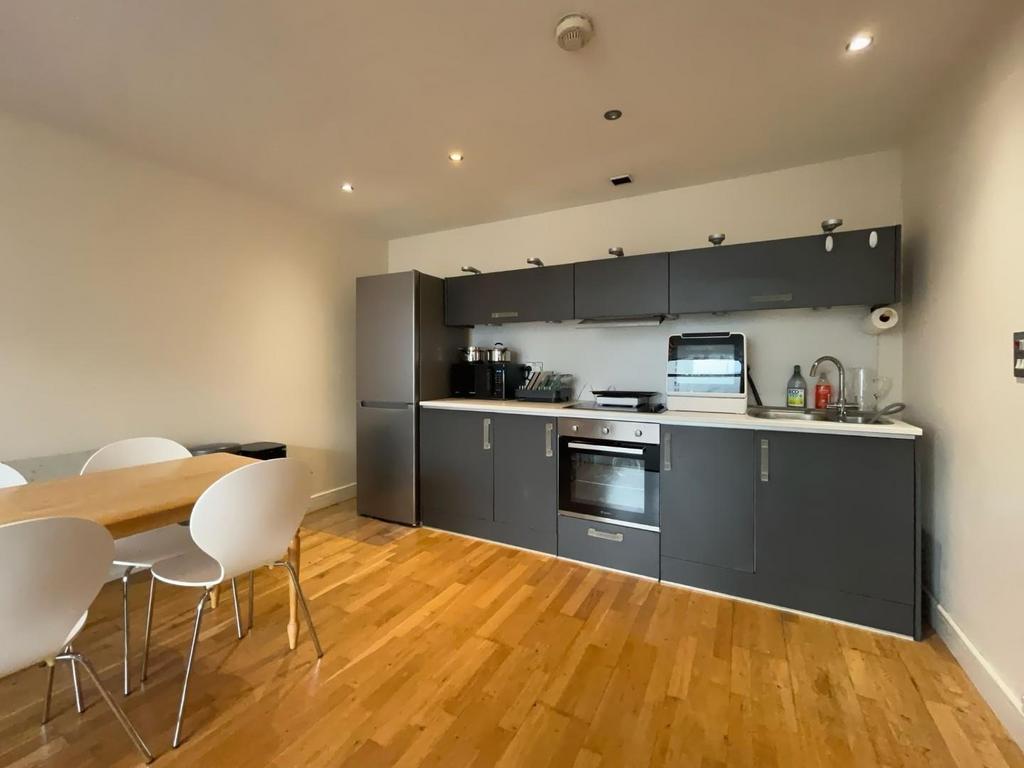 Altolusso, Bute Terrace, City Centre... 1 bed apartment - £150,000