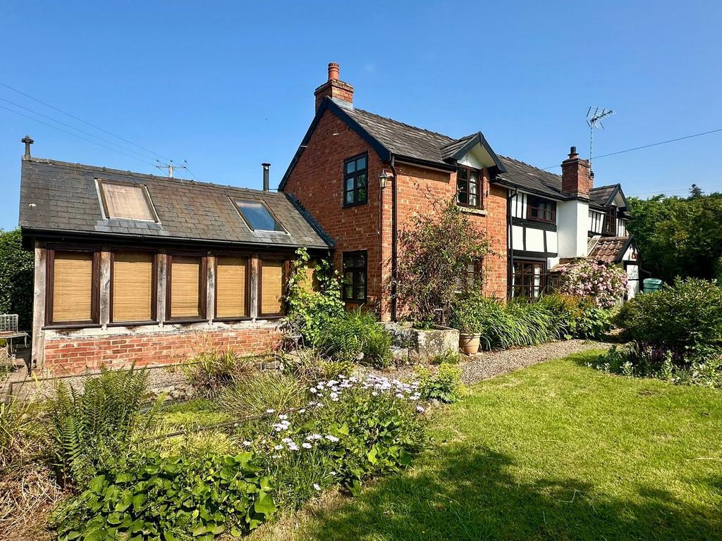 Mansel Lacy, Hereford, HR4 3 bed cottage for sale - £650,000