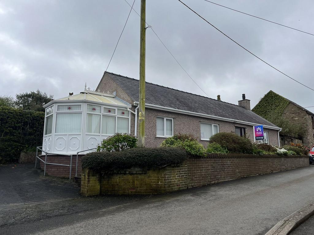 School Lane, Penysarn, LL69 2 bed bungalow - £189,950