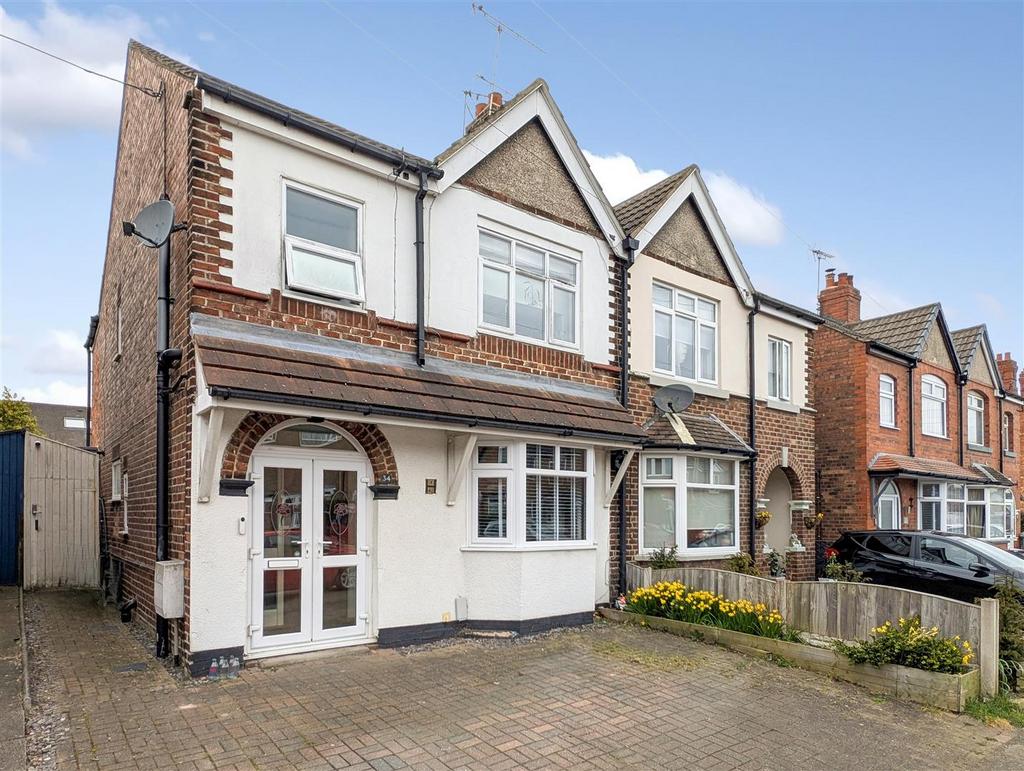 Oakland Avenue, Haslington, Crewe 3 bed semi-detached house for sale ...