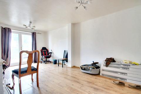 Houses for sale in Medway, Kent | OnTheMarket