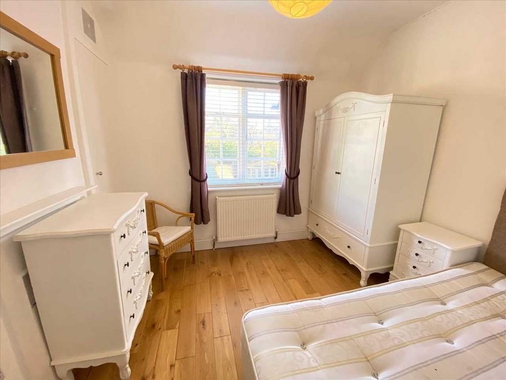 Holyoake Walk, Ealing House share to rent - £750 pcm (£173 pw)
