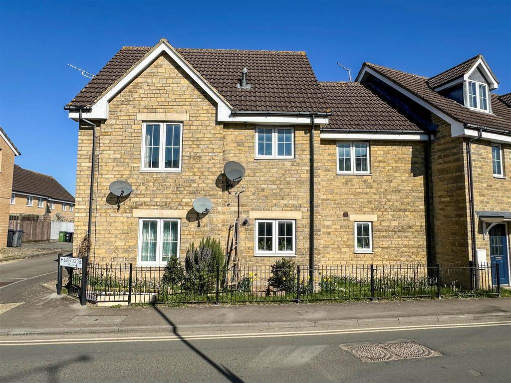 Basevi Close, Malmesbury 2 bed maisonette for sale - £210,000