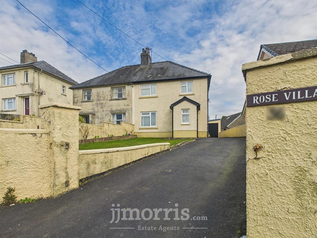 Ryelands Place, Kilgetty 3 bed semi-detached house - £215,000