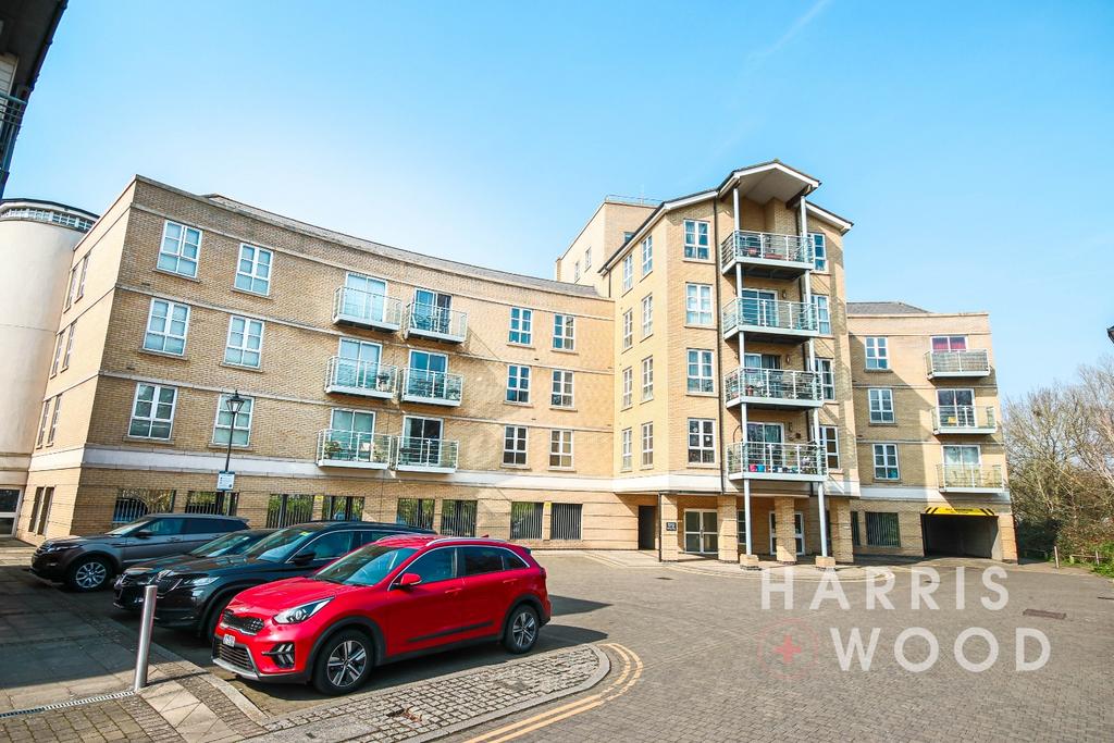 Rotary Way, Colchester, Essex, CO3 2 bed apartment for sale - £175,000